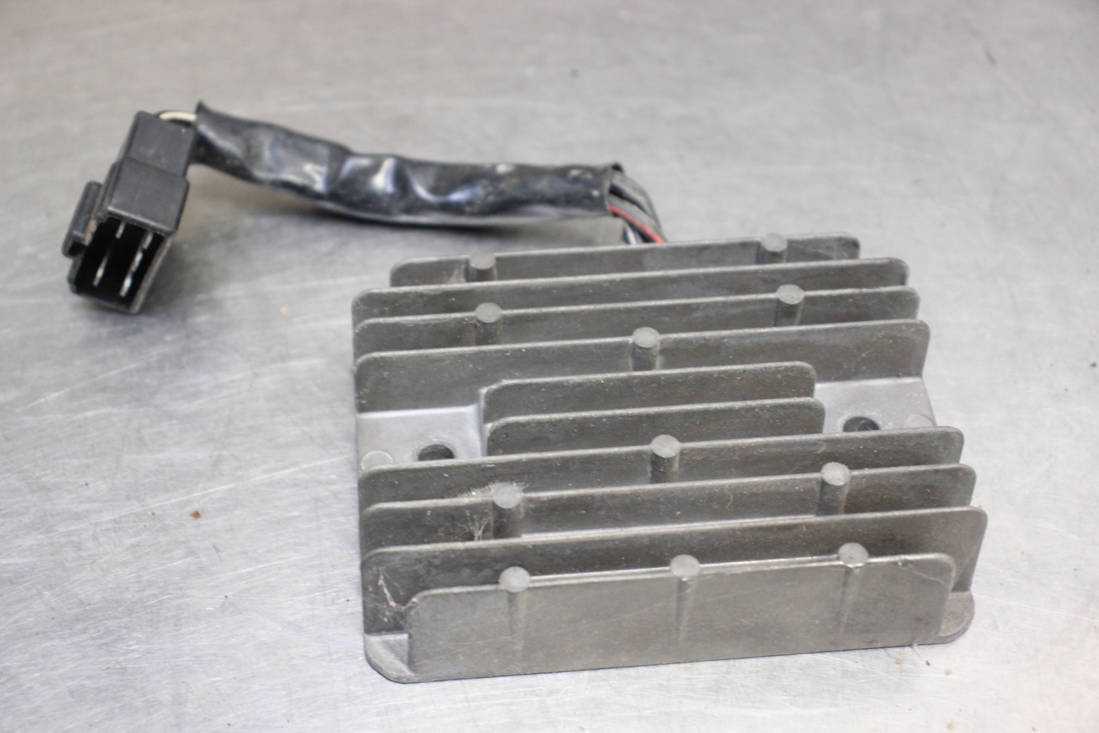 99-02 YAMAHA YZF R6 RECTIFIER VOLTAGE REGULATOR | eBay