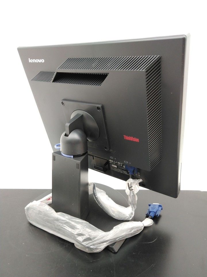Lenovo 4431-HE1 ThinkVision L1900p TFT 19-inch Flat Panel LCD Monitor ...