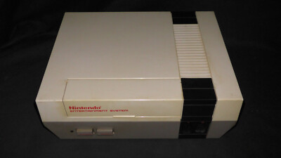 Low Serial Number N0179438 Nintendo Entertainment NES System Console ...