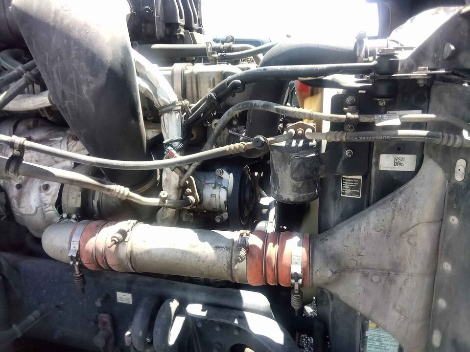 2018 Western Star 5700XE Conventional Sleeper Diesel Semi APU Fridge ...