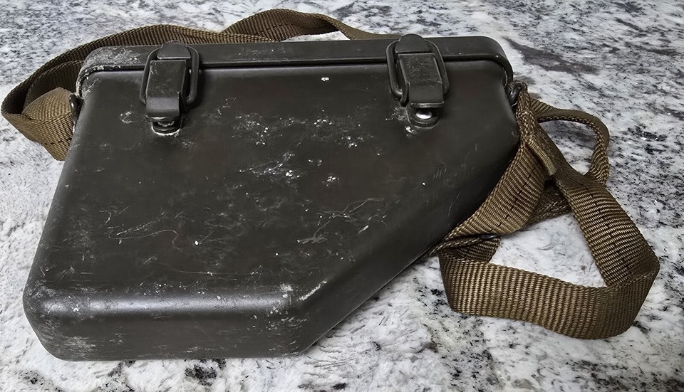 Vintage WW2 Era M1 Gunner's Quadrant with Original M82 Metal Case ︎ ...