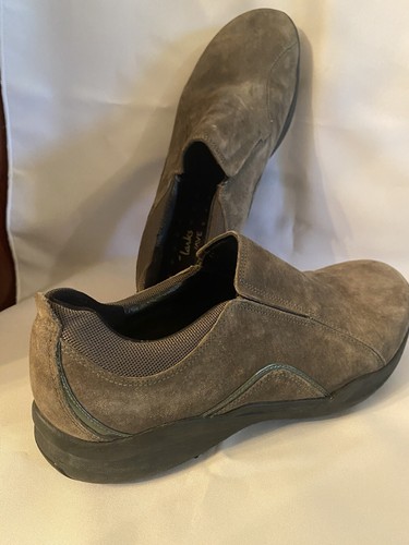 CLARKS wave slip ons brown suede Women’s size 9 | eBay