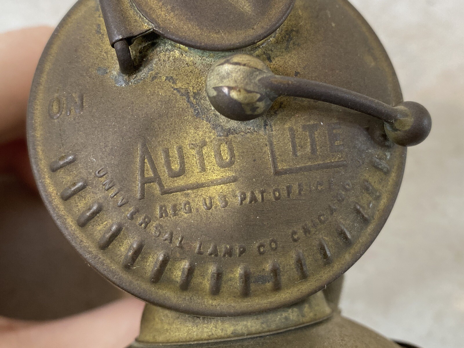 Auto Lite Universal Lamp Co. Chicago USA Vintage 18D91