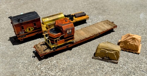 HO Scale Custom MOW Genesee Wyoming Set | eBay