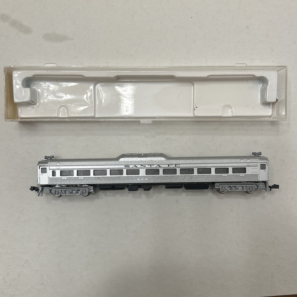 Con Cor 4441 RDC Powered Santa Fe | eBay