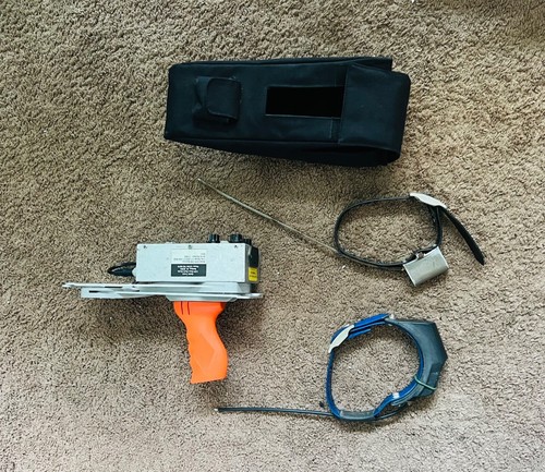 Quick Track QTR-10M Dog Tracking System & 2 Collars & Case QTR600MP | eBay