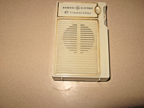 GENERAL ELECTRIC 6 TRANSITOR RADIO CREAM COLOR | eBay