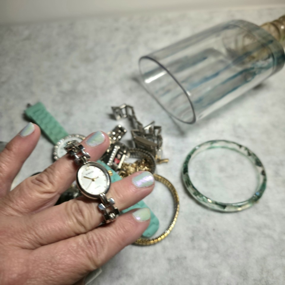 Vintage Watch Lotof 9 Watches –Betty Boop, Timex, Betty Boop, Estate ...