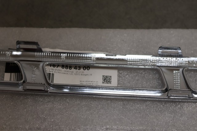 Genuine Mercedes-Benz Grille Molding 1678884300 for sale online | eBay