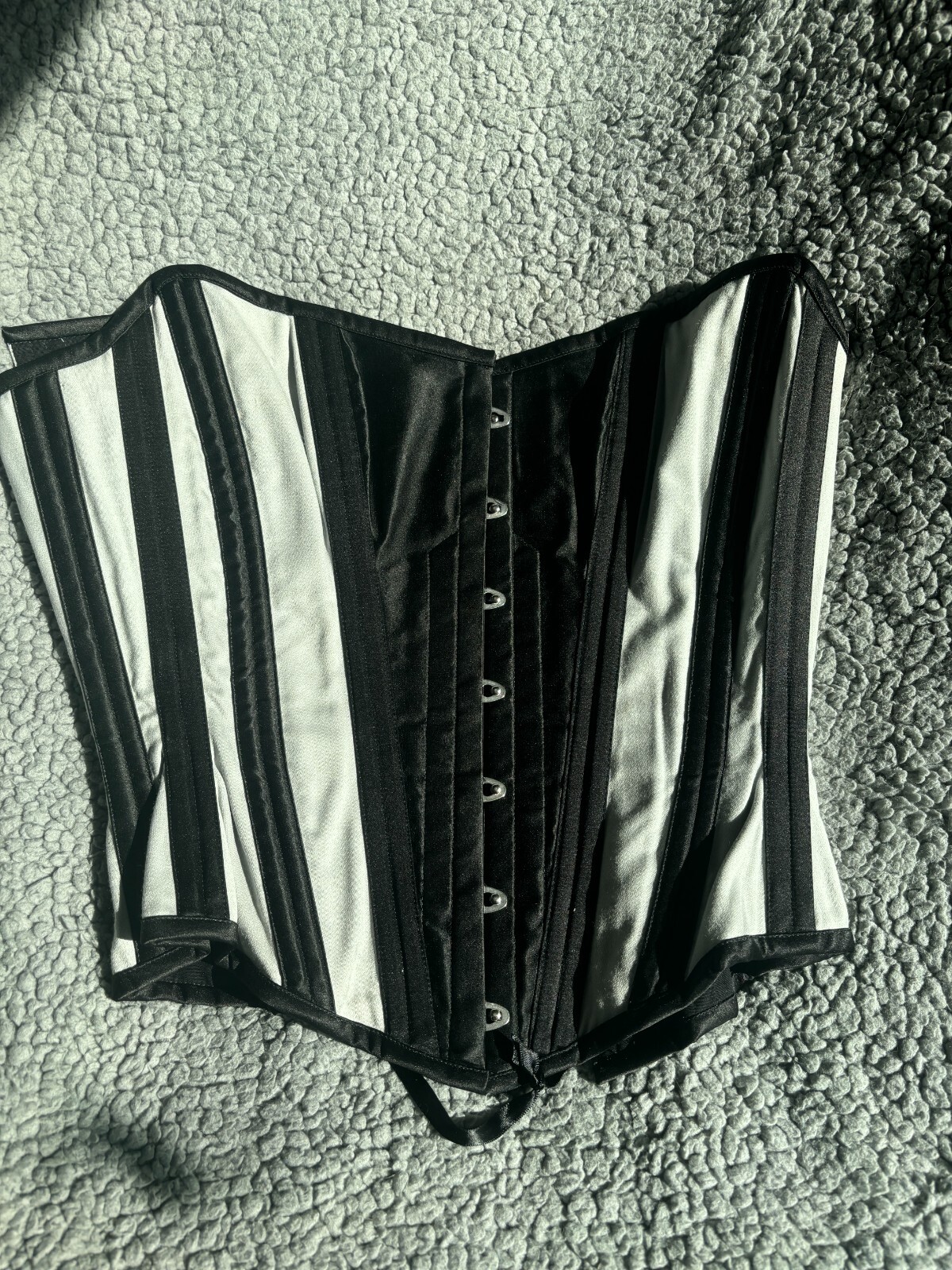 Dark Garden Custom Corset - Bespoke Alyscia - Gem