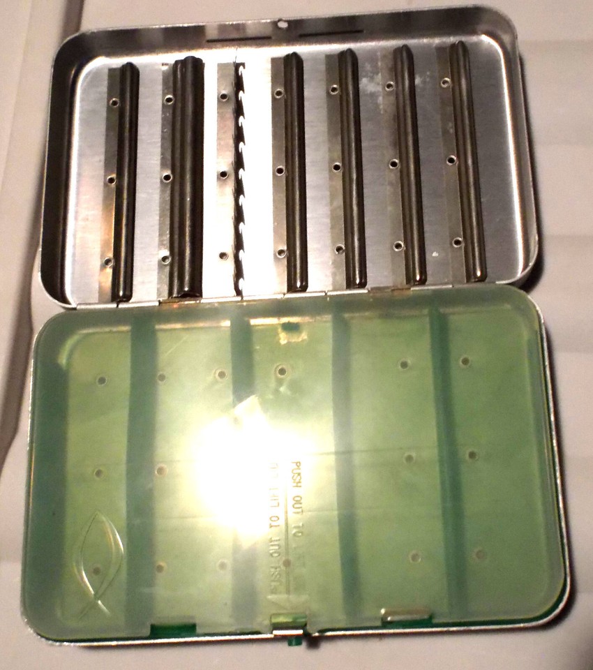 Vintage Perrine #99 aluminum FLY BOX with plastic inner "separating ...