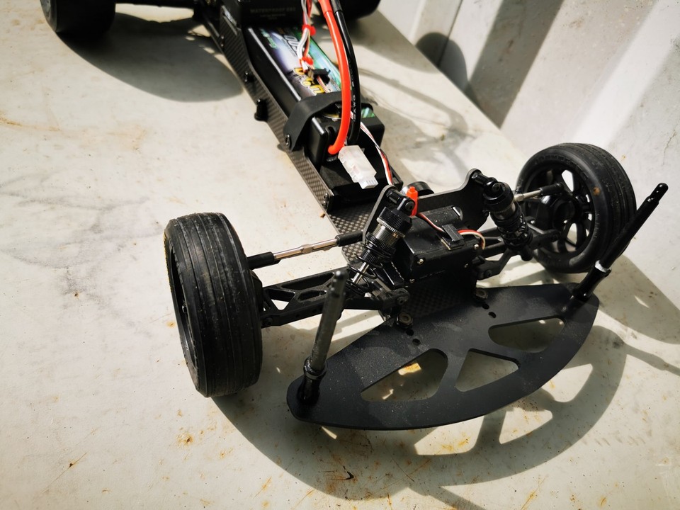 RC Drag Car Carbon Fibre Chassis J CONCEPTS body And Wheels. Fully ...
