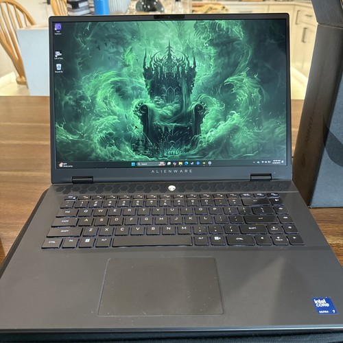 Alienware M16 R2 Laptop 16" QHD, 240Hz, Intel Core Ultra7, RTX 4070 ...
