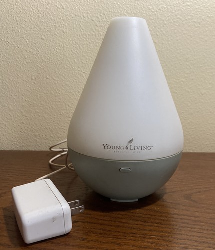 Young Living DEW DROP Essential Oil Ultrasonic Home Diffuser w a Blue ...