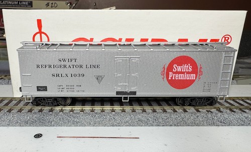 Accurail 4820, Built-Up Kit, 40' Wood Reefer, Swift's Premium #1039 | eBay