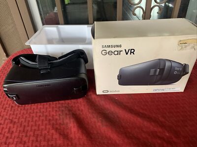 Used Samsung Gear VR SM-R323 Oculus Virtual Reality Headset Blk ...