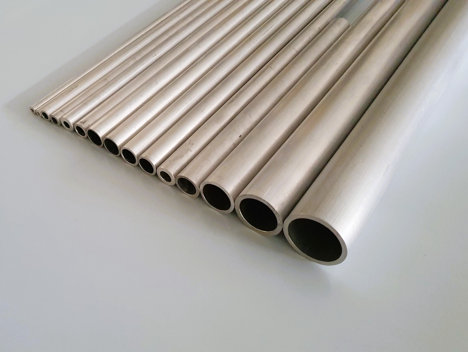Aluminium Tube Pipe Stock 1/4" OD to 1" OD 16 SWG & 14 SWG Various ...