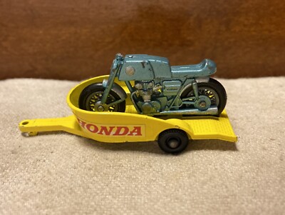 LESNEY MATCHBOX NO. 38 HONDA RACING MOTOR CYCLE & TRAILER | eBay