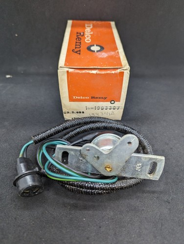 NOS 1965 1966 1967 CAMARO CHEVY II CHEVELLE 4 SPEED TRANS BACK UP LIGHT ...