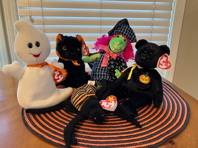 Halloween beanie babies set of five- SPOOKY, SCARY, HAUNT, SPINNER ...