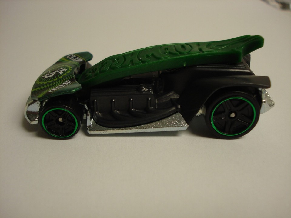 Hot Wheels Clip Rod lot of 3 Brand NEW Hot Wheels Cars Lot # 3 | eBay