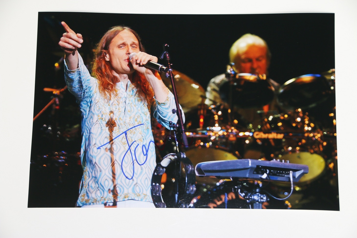 Jon Davison from YES Music Band 20x30cm Foto signed Autogramm ...