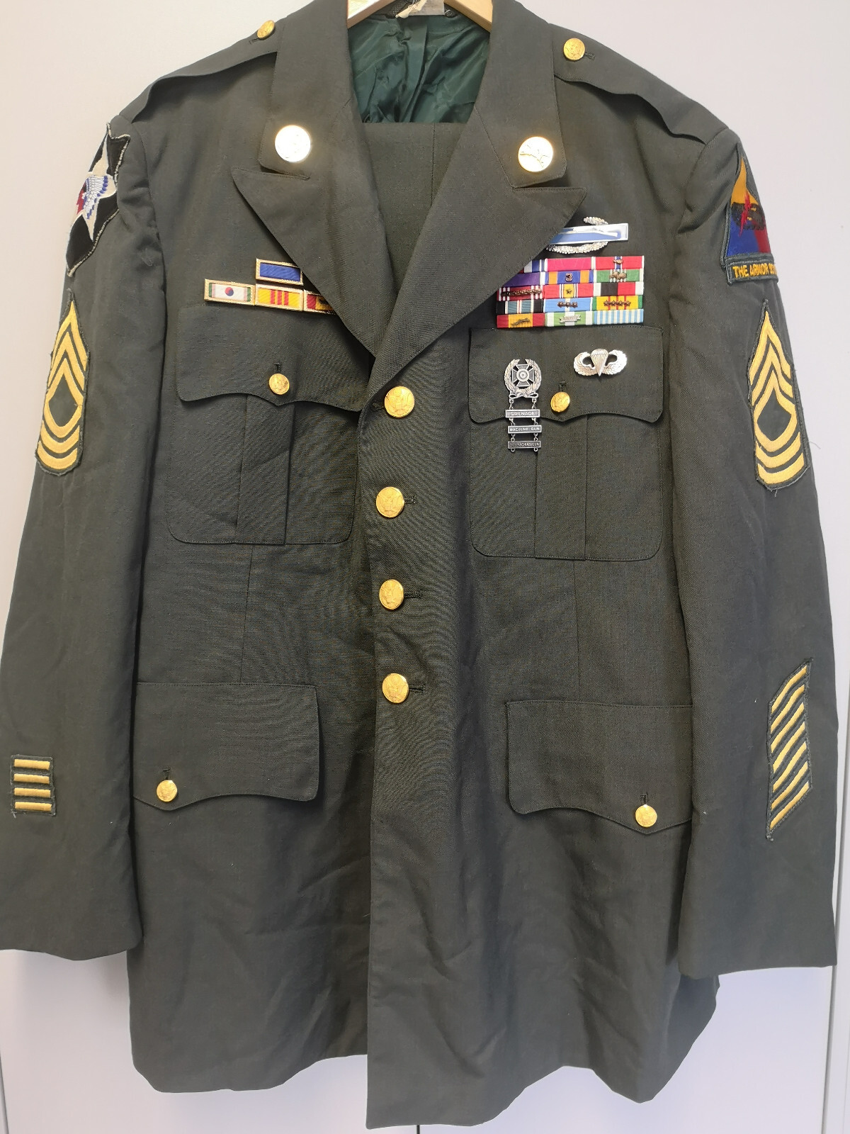 US Master Sergeant 2nd Infantry Armor S. Uniform mit Hose Vietnam Green ...