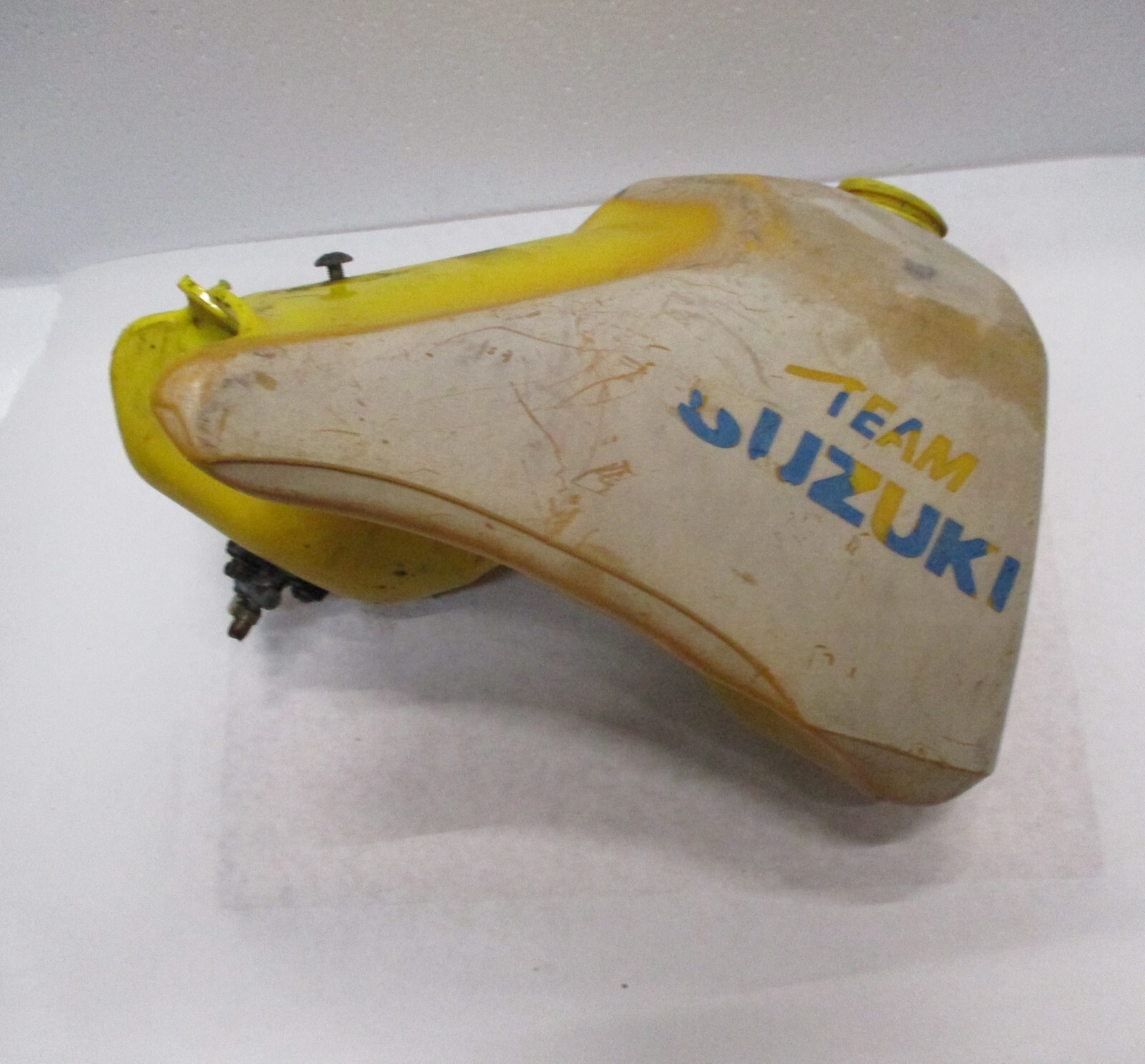 Vintage 1986-95 Suzuki RM80 S OEM Fuel Gas Petrol Tank w/ Petcock 44101 ...
