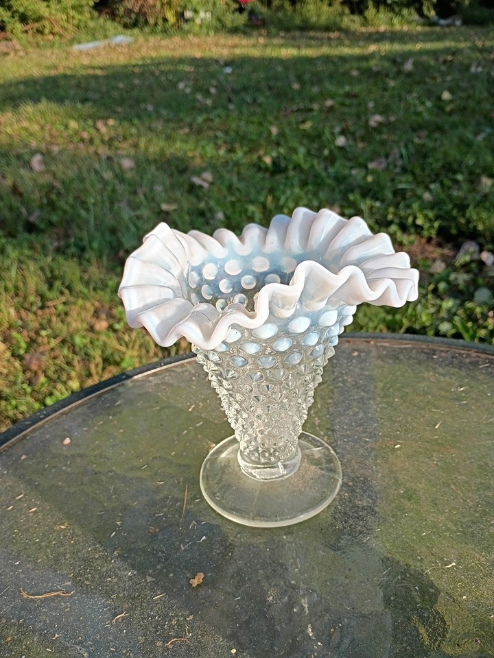 Fenton Vintage Cornucopia Hobnail White Opalescent Clear Glass Bud Vase ...
