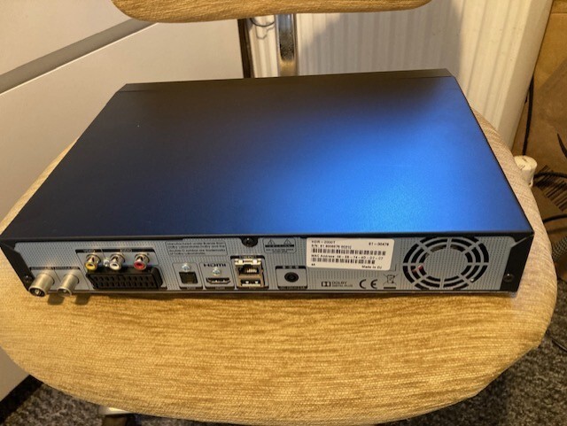 HUMAX HDR-2000T FREEVIEW HD SET TOP BOX RECEIVER RECORDER | BOX ONLY ...