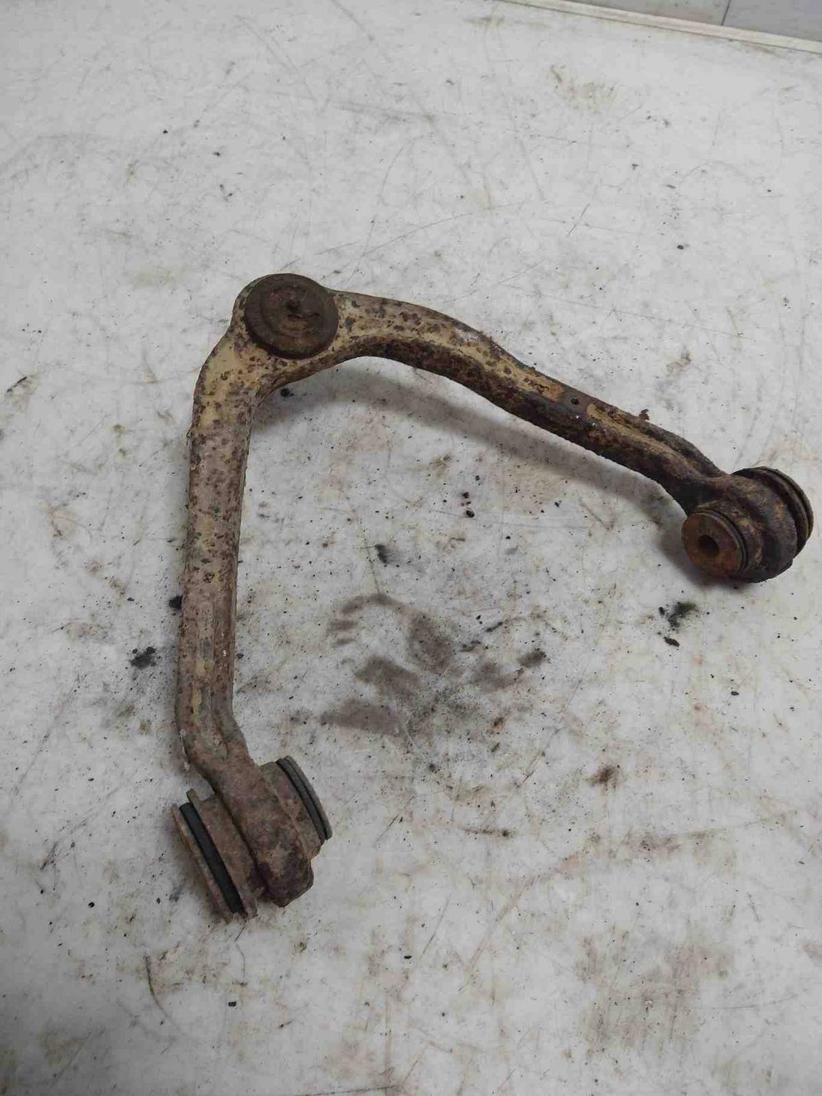 1999 - 2006 Silverado Sierra 1500 Front Upper Control Arm LH Driver OEM ...