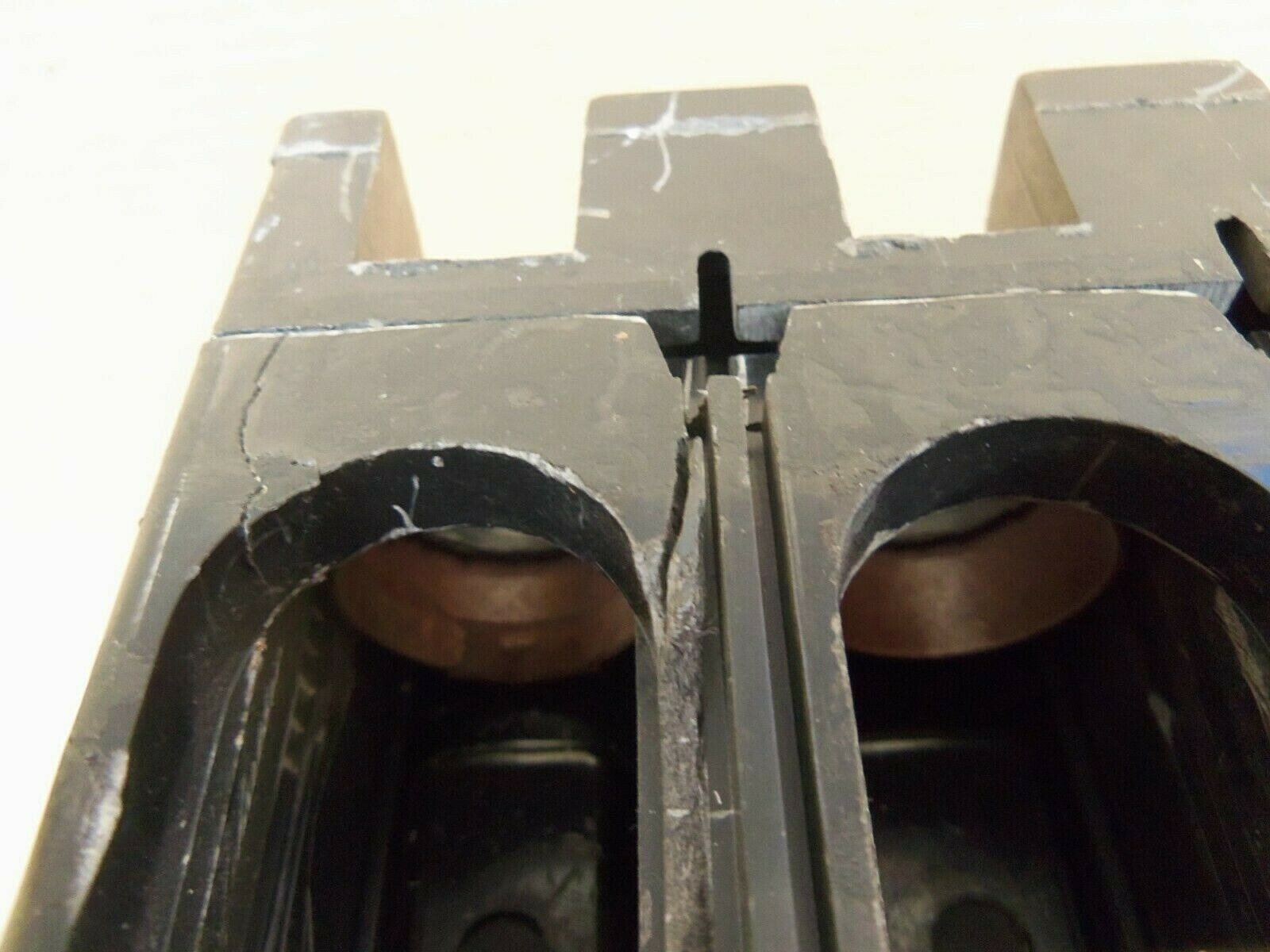 GE TFK TFK236F000 3 pole 225 amp 600v Circuit Breaker TFK236225 Flaw ...