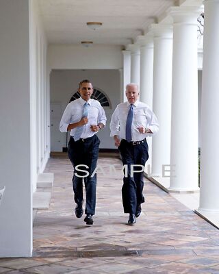 PRESIDENT OBAMA & VP JOE BIDEN Jogging at the White House PHOTO (159-i ...