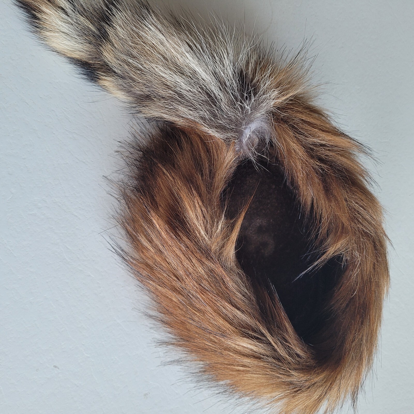 Plushy Coonskin Davey Crockett Cap Real Fur Tail Raccoon Coon Daniel ...