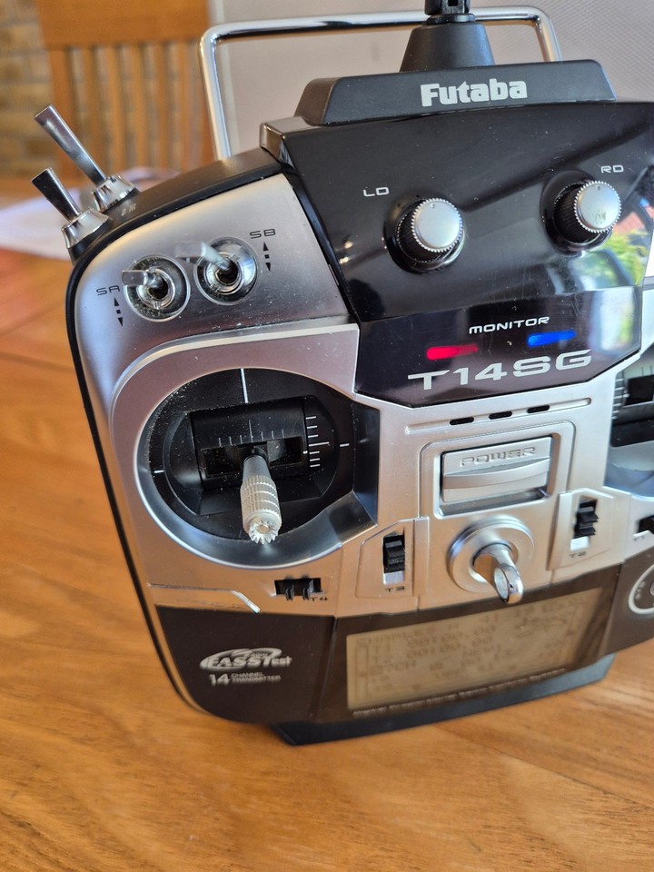Futaba T14SG FASSTest 14 channel transmitter - Fasstest, Fasst and FHSS ...