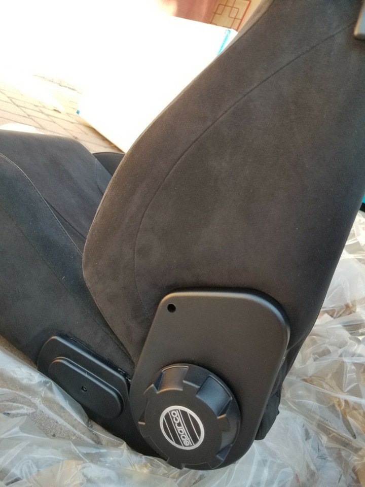 Sparco Seat Set R600 Alcantara Black 00968ANR EACH New GENUINE Italy ...