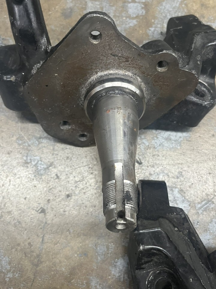 1969 Dodge Mopar Charger B-body Spindles | eBay