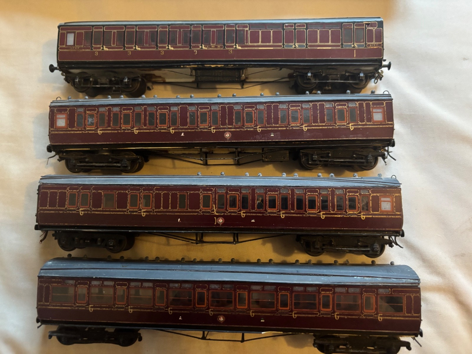 GWR Kit Built 00 Guage - 3 PC Models Maroon Coaches and 1 LMS Coach ...