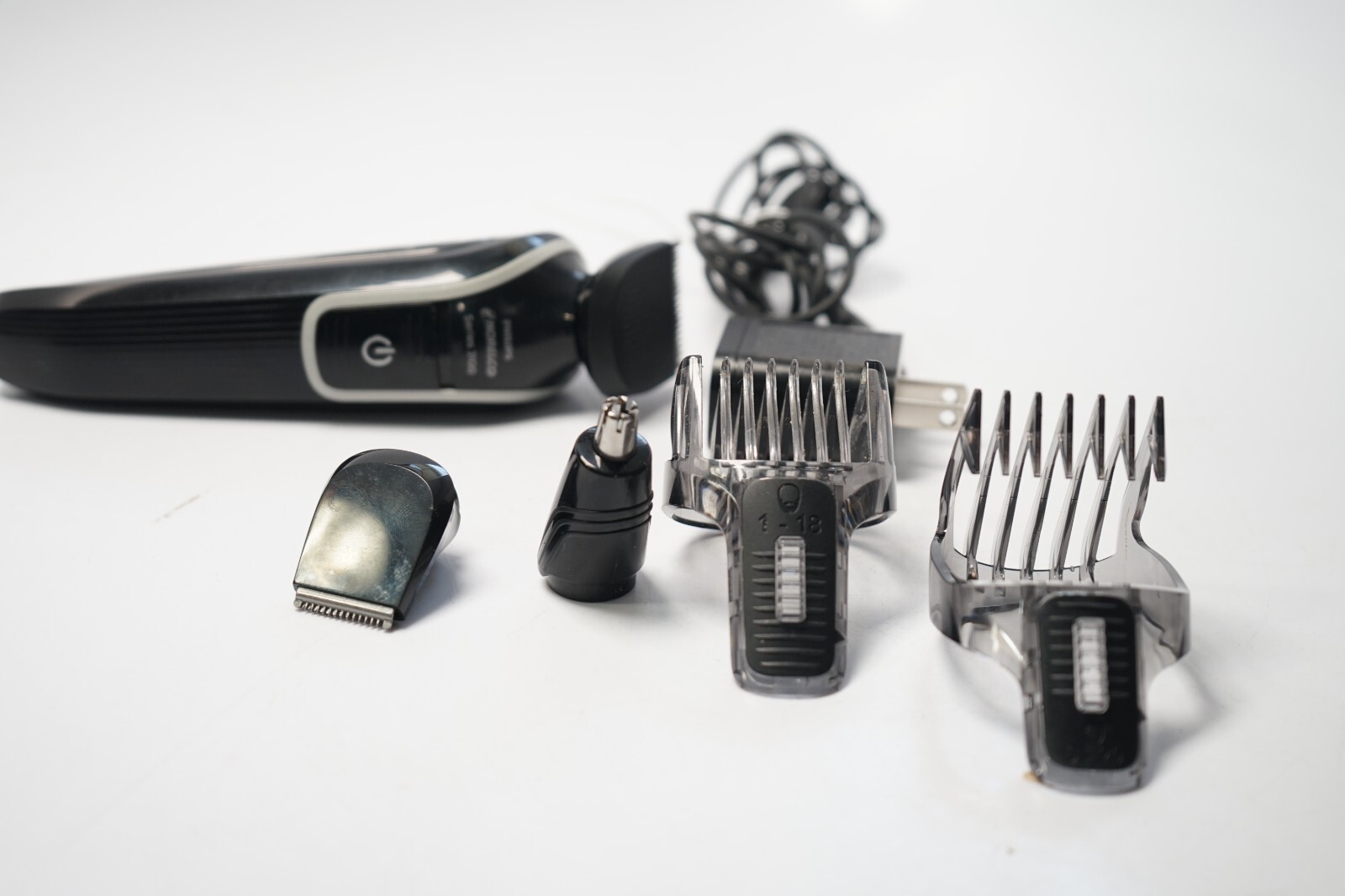 Philips Norelco Multigroom Series 3100 QG3330 Men's Cordless Wet & Dry ...