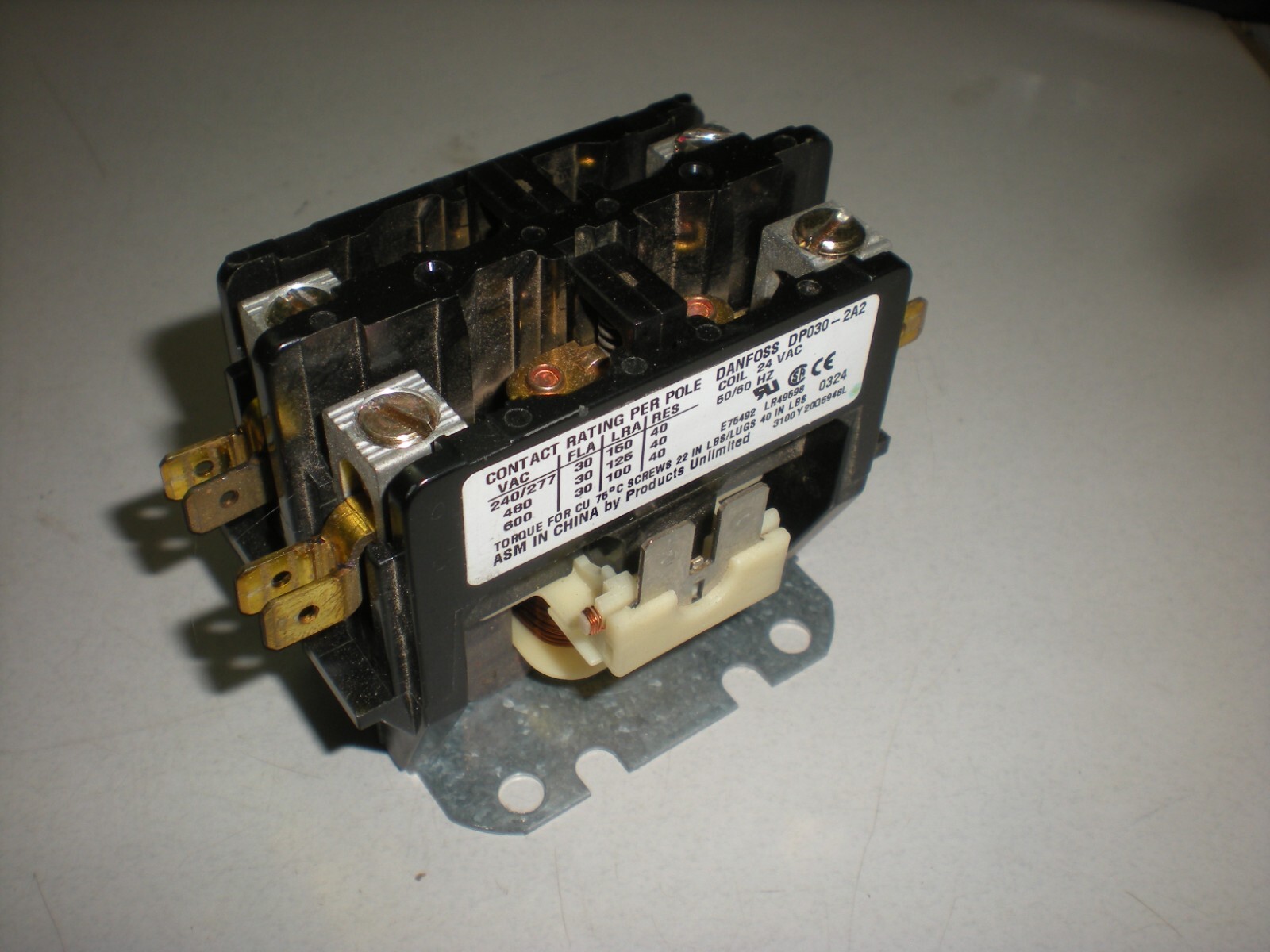 Danfoss DP030-2A2 Contactor - 24VAC - removed from a Skymark "S" Series ...