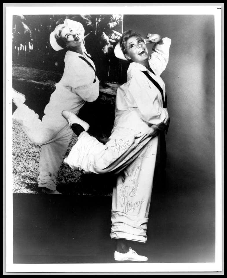 Mitzi Gaynor - Actress - 8x10 Photo - Signed / Autograph (b) | eBay
