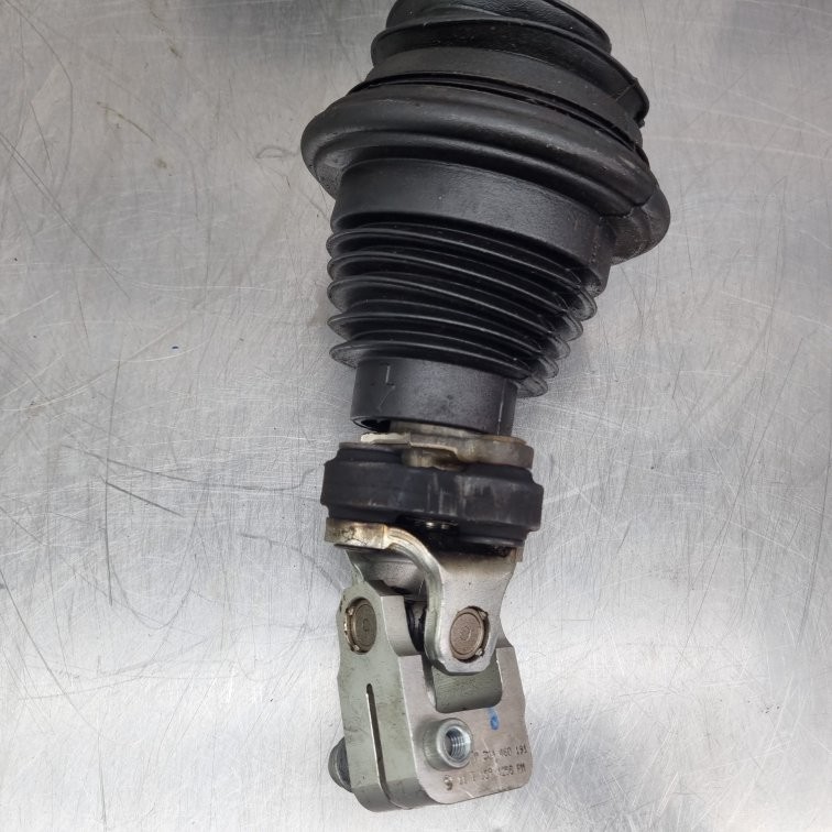 MERCEDES BENZ E220 CDI W212 2009-2013 STEERING COLUMN JOINT PP204460191 ...