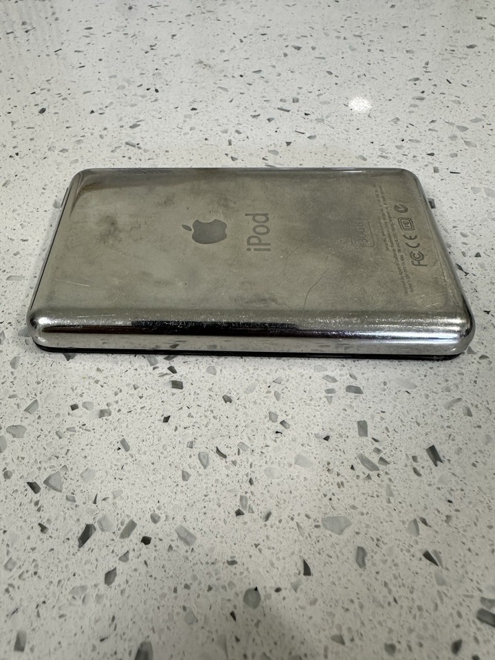 Apple iPod Classic 30GB 5th Gen A1136 MA446LL Black As Is For Parts Or ...