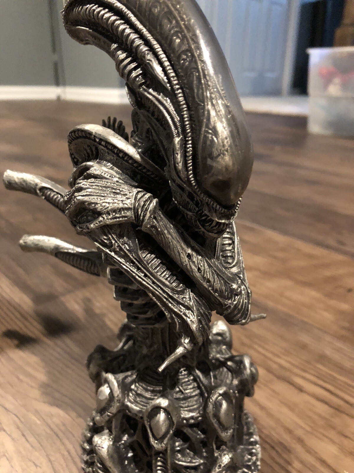 Palisades Pewter Alien 9" Bust Retailer Exclusive #500 of 500 H.R ...