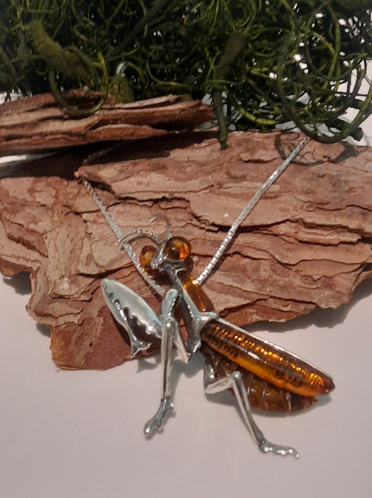 Stunning Praying Mantis/Grasshopper Amber Necklace | eBay
