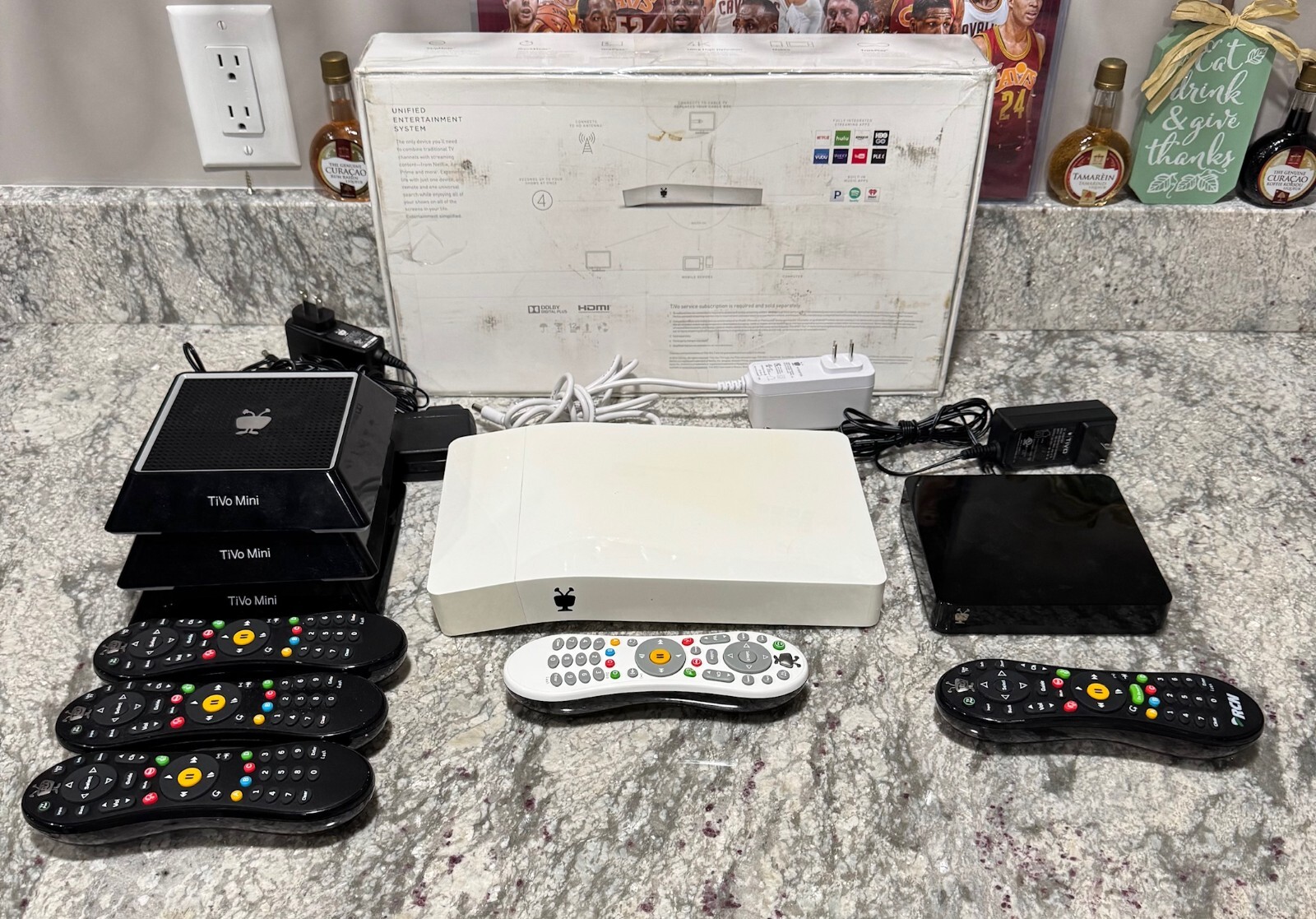 TiVo Bolt (500GB) Cable Plus 4 Minis Bundle with Lifetime Service | eBay