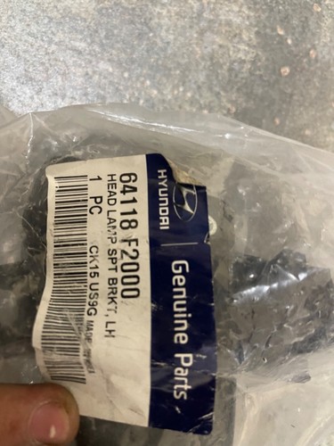 Hyundai Elantra Sedan Left Headlight Support 2017-2020 64118F2000 OEM ...