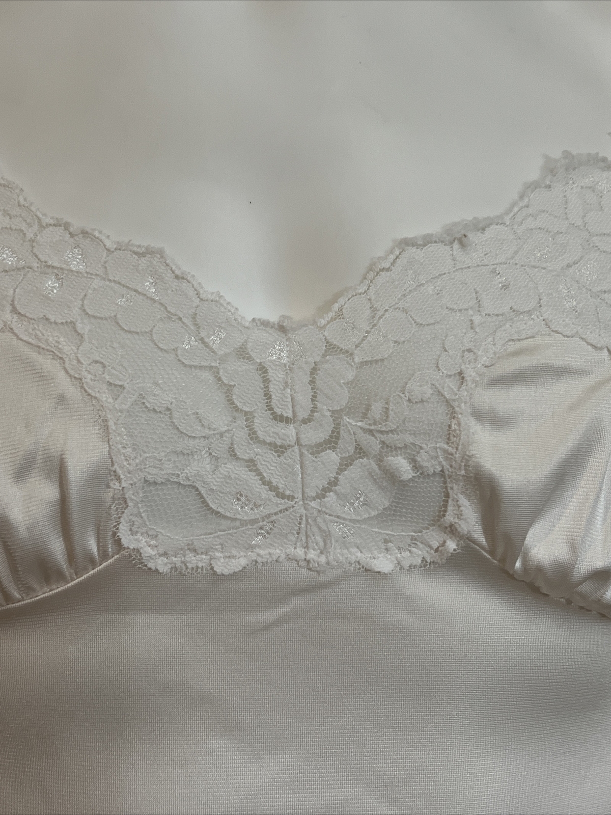 Vintage Vassarette Lingerie Full Slip White Lace Shee… - Gem
