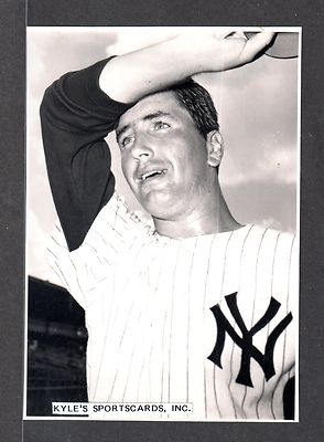 Rob Gardner NEW YORK YANKEES UNSIGNED 4-5/8 x 6-5/8 B&W ORIGINAL STAFF ...