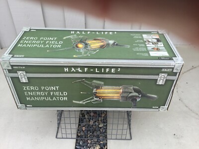 Half-Life 2 Zero-Point Energy Field Manipulator Replica | eBay